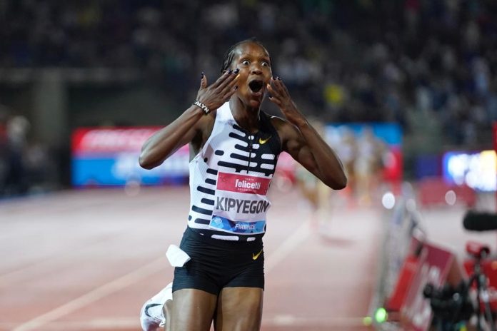 Faith Kipyegon smashes World Record 1500m in Florence - Runner's Tribe